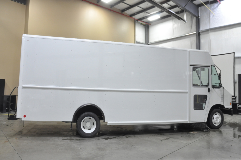 Ford F59 Utilimaster 20’ P-1200 for Sale | FedEx & Parcel Delivery ...
