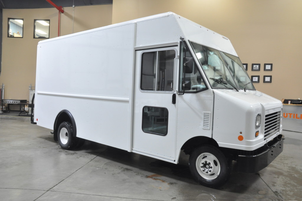 Ford E-450 Utilimaster 14’ P-700 | Step Vans and Work Trucks for Sale