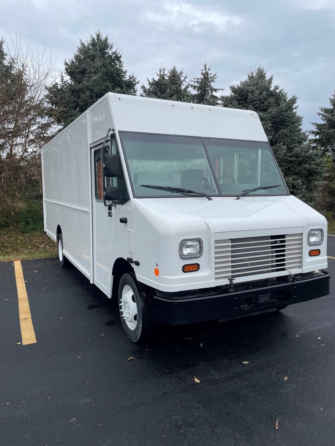 Ford F59 Utilimaster P-1000 - Available Now!